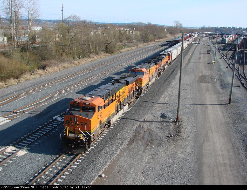 BNSF 7350 North